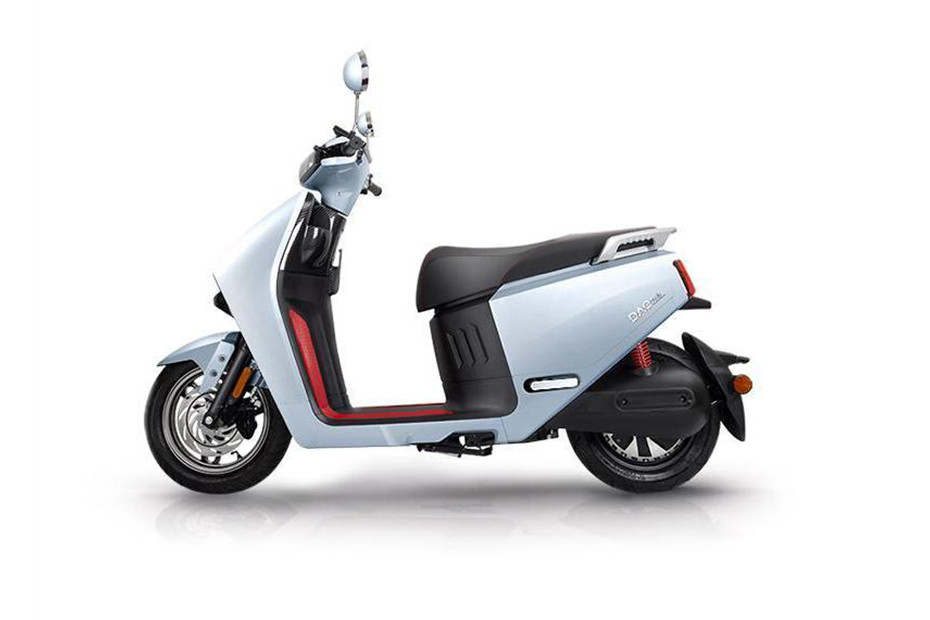 DAO Model 703 Price, 111km Range, Charging Time Images, colours ...