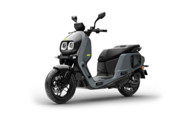 River Indie Price, 161km Range, Charging Time Images, colours, Mileage ...