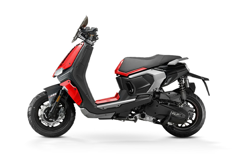 VLF Mobster 135 Price, 46kmpl mileage, images, colours & Reviews