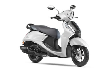 Yamaha Fascino 125 Fi Hybrid Disc Dark Matte Blue - On Road Price, RTO ...