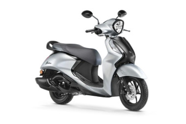 Yamaha Fascino 125 Fi Hybrid Disc Dark Matte Blue - On Road Price, RTO ...