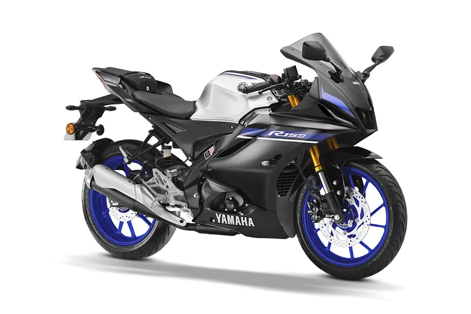 Yamaha R15 V4 Metallic Black - On Road Price, RTO, Insurance, Features ...