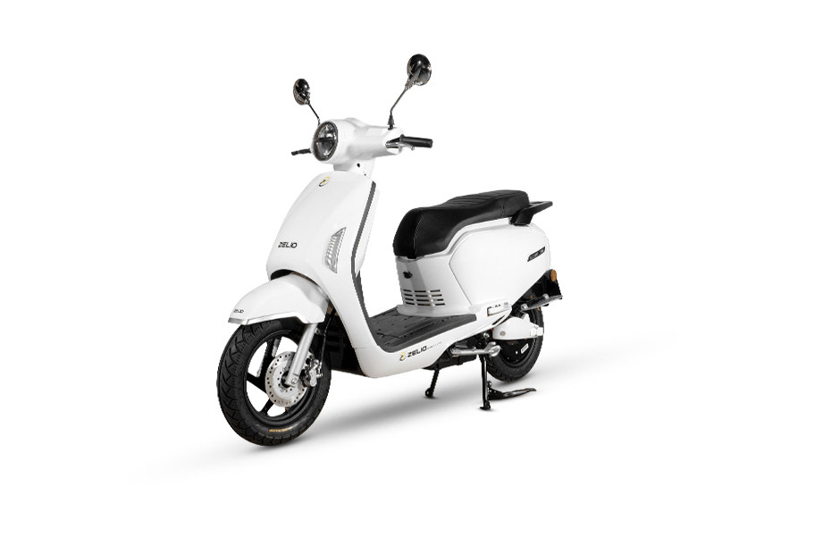 Zelio Gracy Pro Price, 120km Range, Charging Time Images, colours ...
