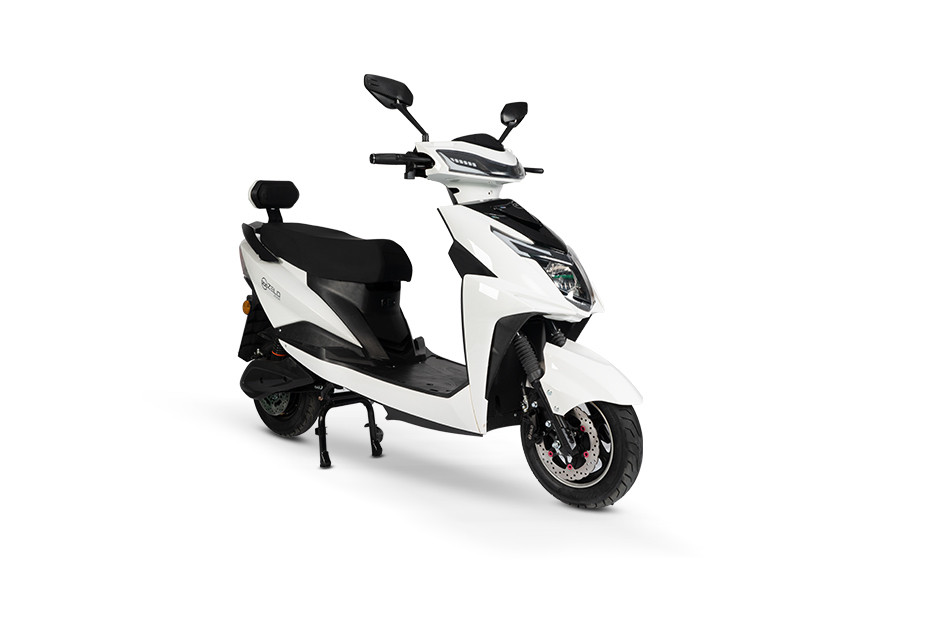 Zelo Zoop Price, 65km Range, Charging Time Images, colours, Mileage & Reviews